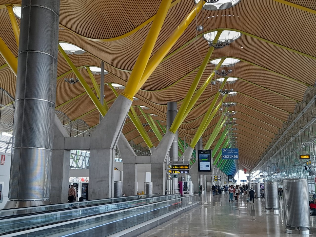 ¿Para qué sirve y cómo se crea el wayfinding en los aeropuertos?