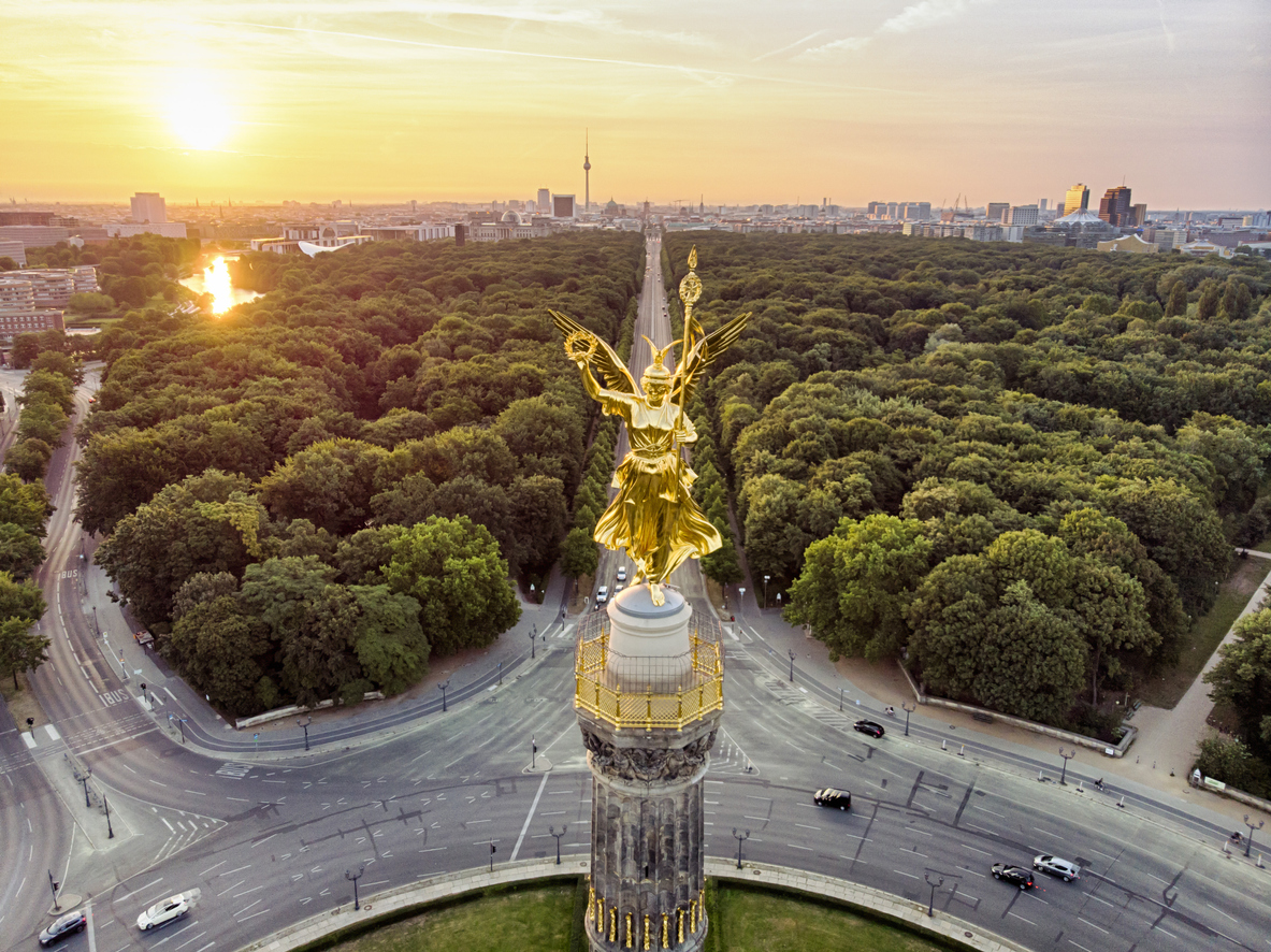 Berlin's Beautiful Parks & Green Spaces - Me gusta volar